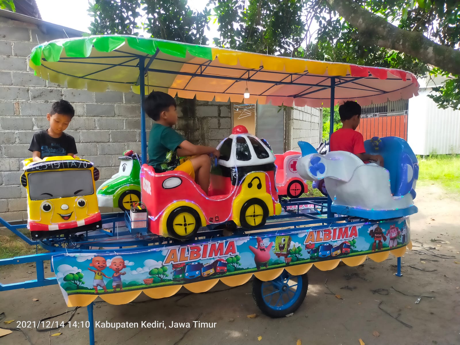 PABRIK ODONG KERETA PANGGUNG ROBOCAR TAYO | Lazada Indonesia PABRIK ODONG KERETA PANGGUNG ROBOCAR TAYO | Lazada Indonesia