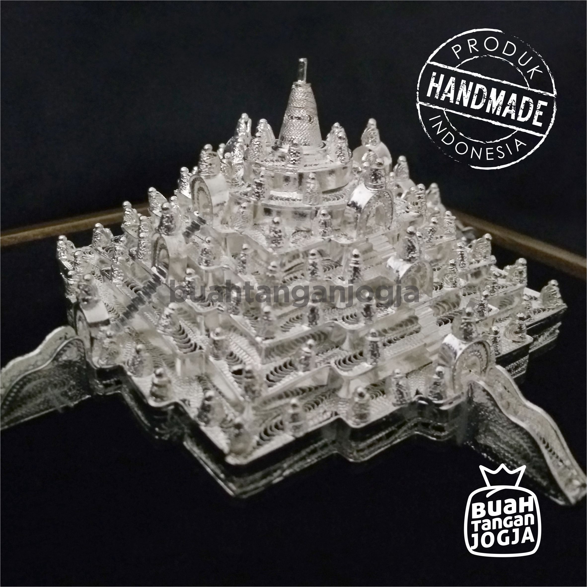 Miniatur Candi Borobudur Lapis Perak 16x16 cm - Kerajinan Khas Kotagede ...