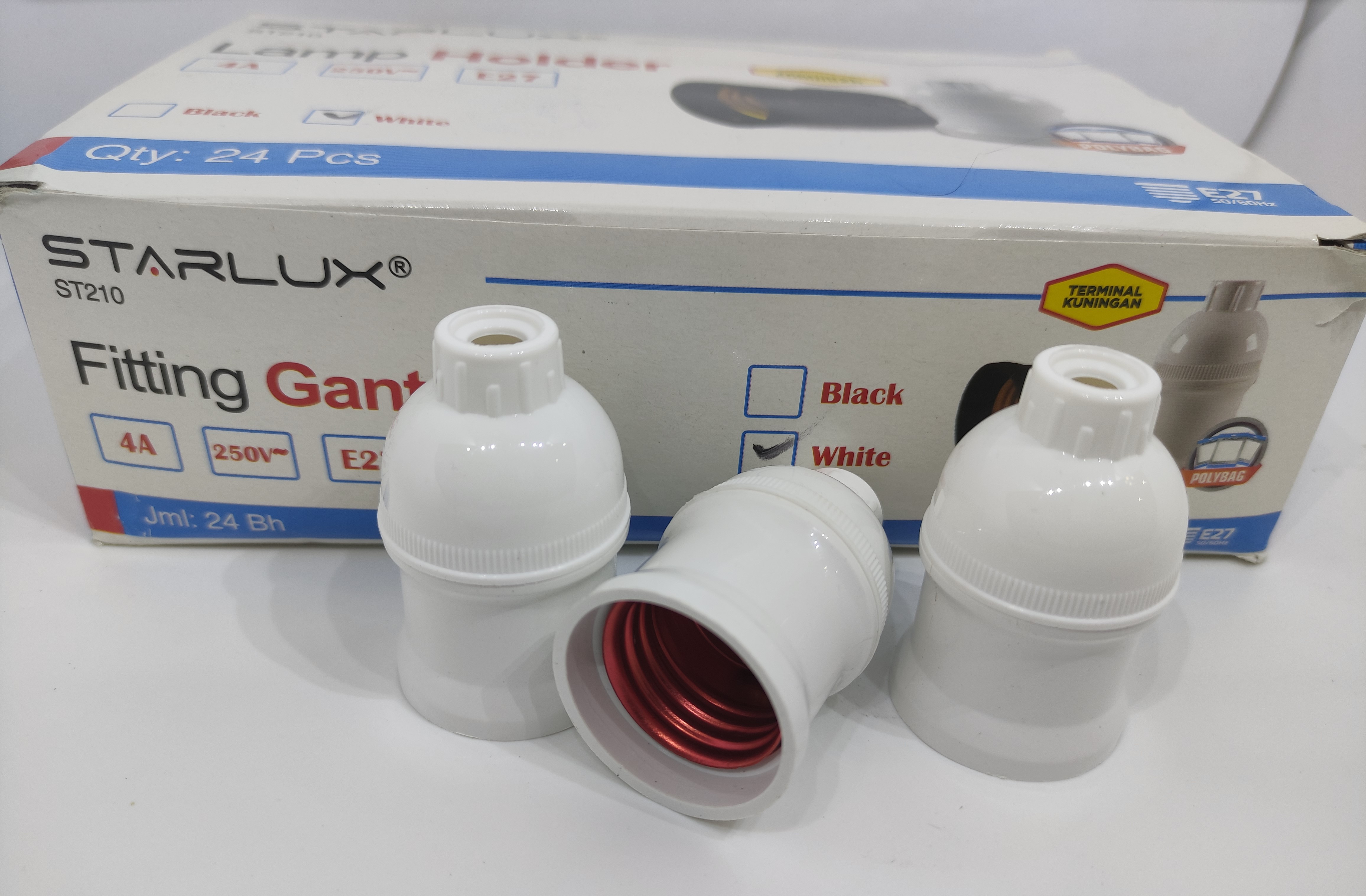FITTING GANTUNG STARLUX E27 ST-210 / LAMP HOLDER STARLUX - PUTIH ...