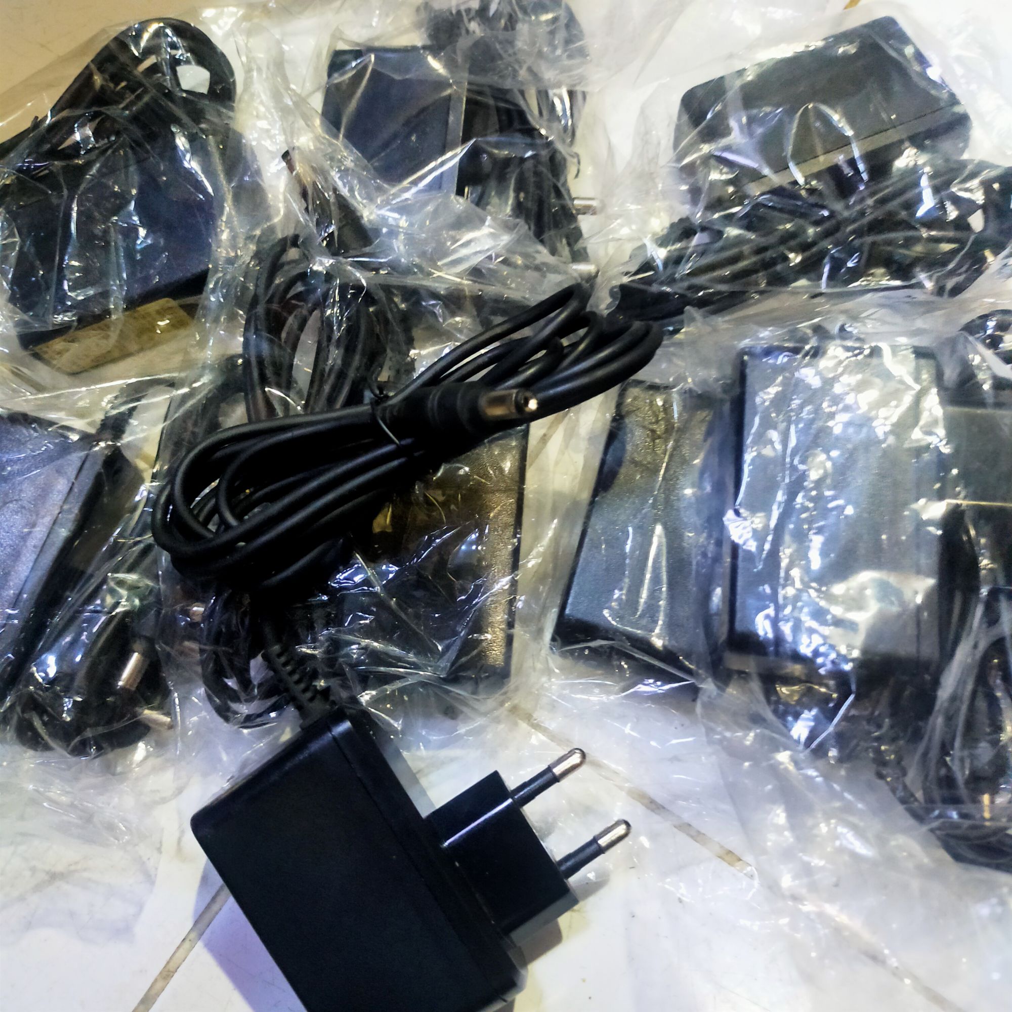 ADAPTOR 5 V. 1.0A. adaptor multi fungsi. | Lazada Indonesia