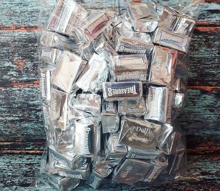 Coklat Delfi Treasure Cookies 96 pcs / Coklat Treasure / Delfi Treasure ...
