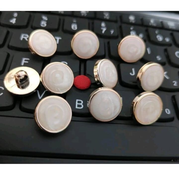 12 pcs kancing baju jamur marmer bulat klasik putih diameter 15 mm / 1. ...