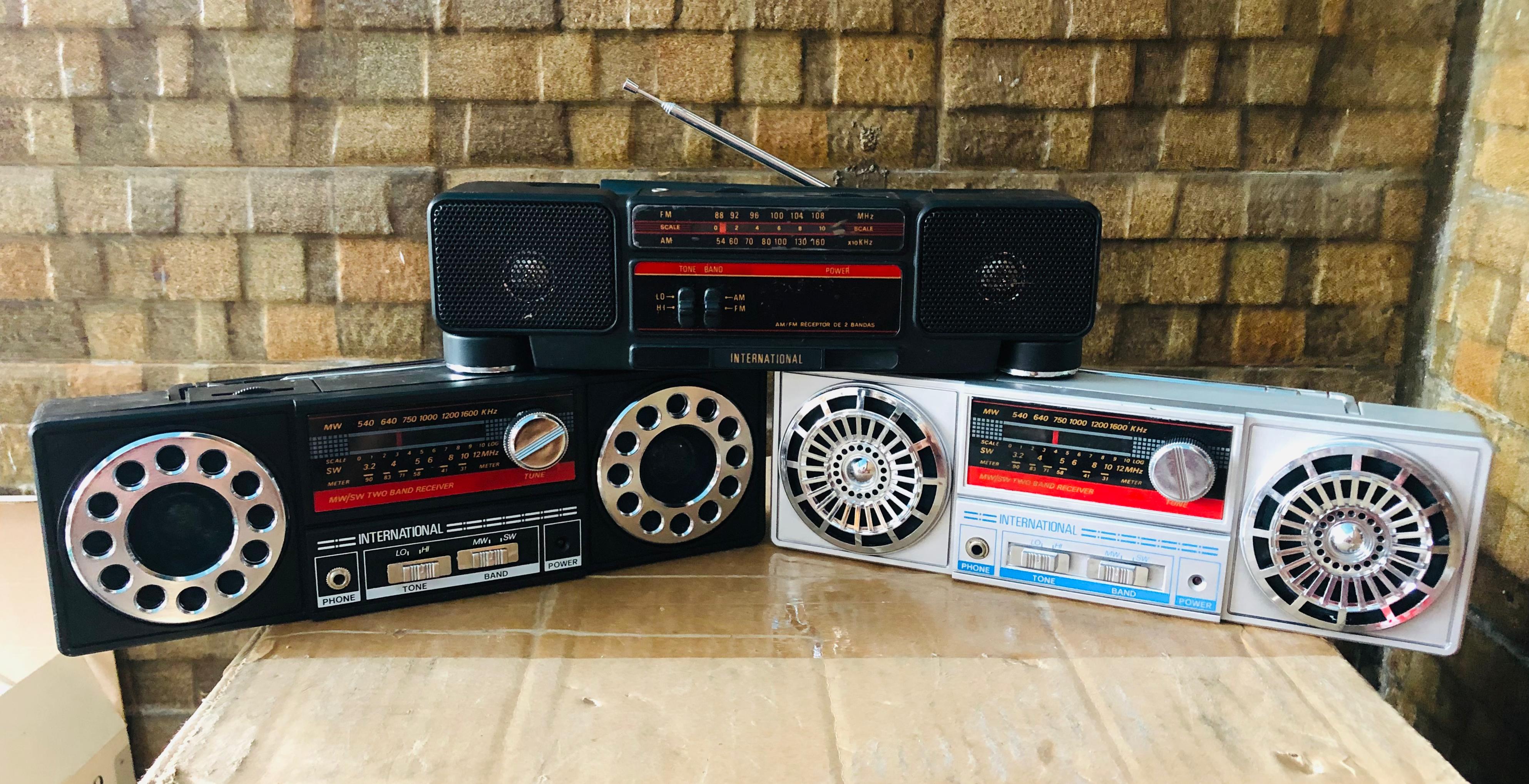 RADIO JADUL PORTABLE RADIO AM FM VINTAGE OLD RADIO UNTUK KOLEKSI ...