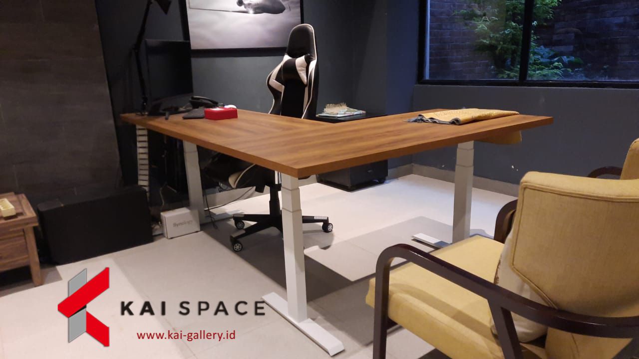 MEJA KERJA KANTOR WORKSTATIONS DIREKTUR DIRECTOR SETARA MANAGER MANAJER ...